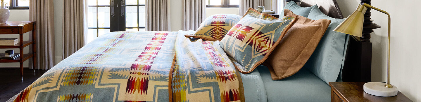 Made in USA Wool Blankets & Throw Blankets | Pendleton
